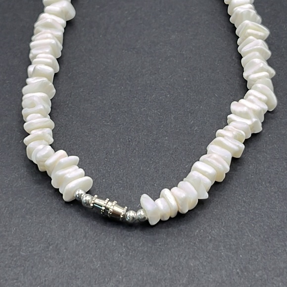Jewelry | Nwot Authentic Hawaiian Puka Shell Necklace | Poshmark